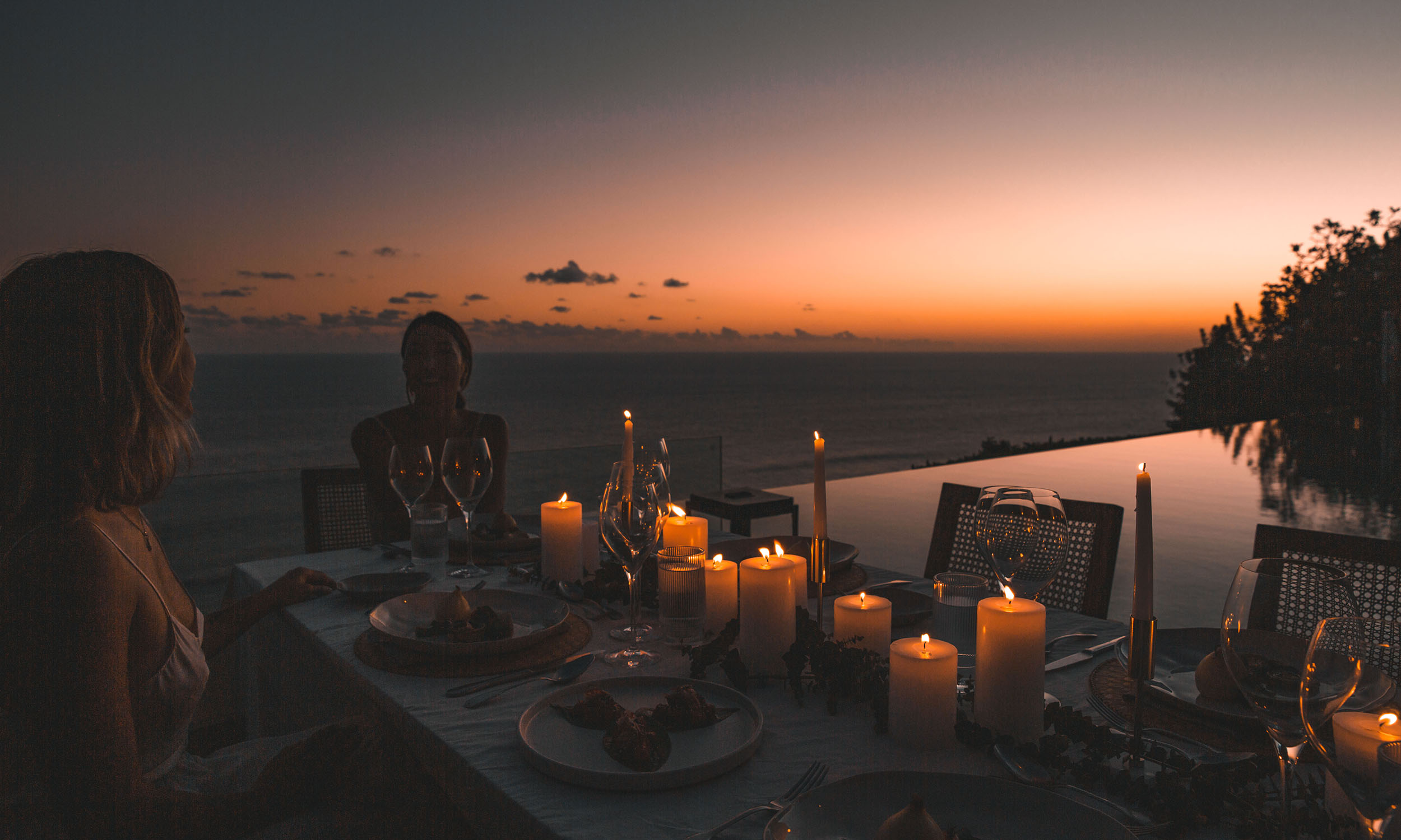 Dinner by the pool – Uluwatu Estate